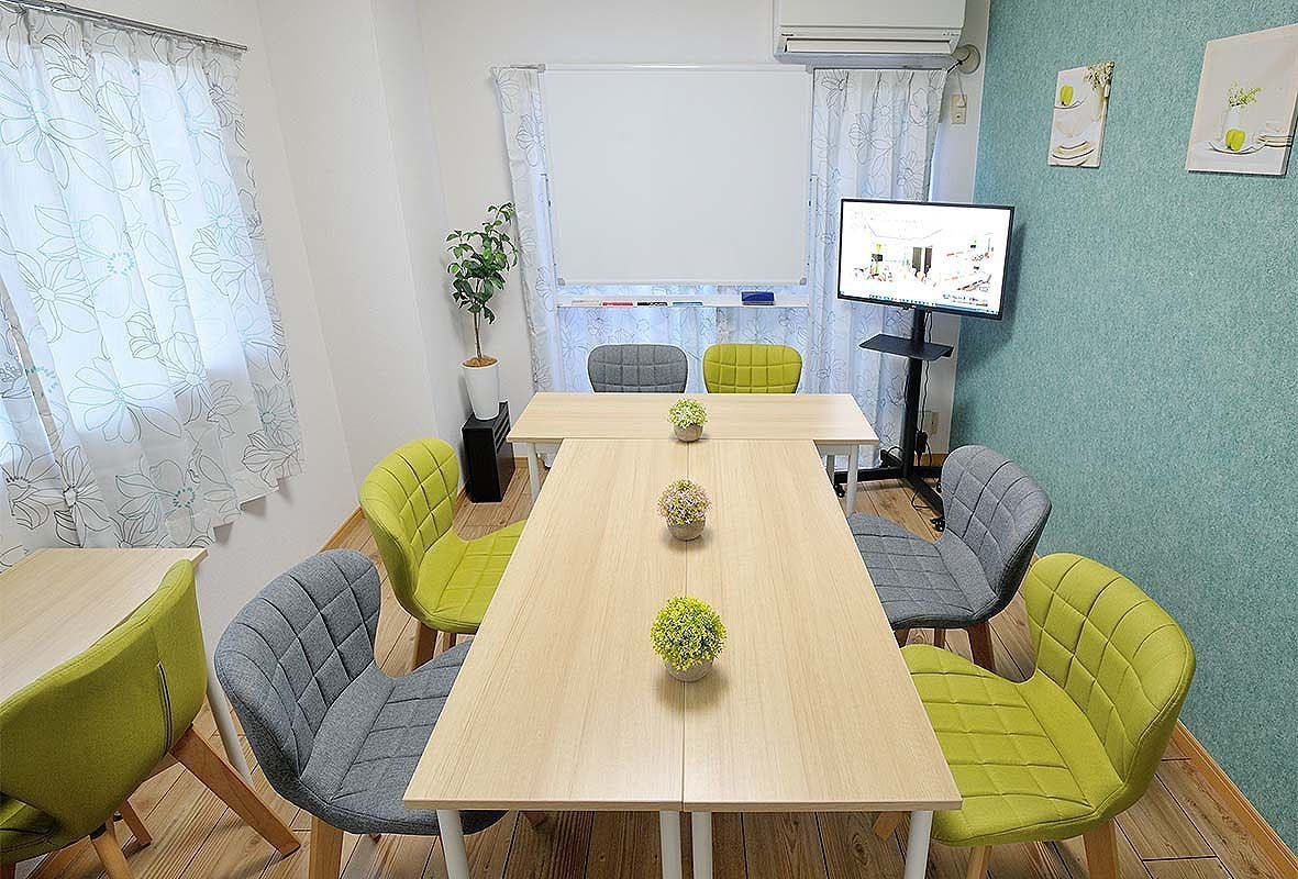 【相模大野駅3分！8名利用可】綺麗な室内！WiFi・大型モニター・ホワイトボード全て無料！ふれあい貸し会議室 相模大野A-セイの写真5