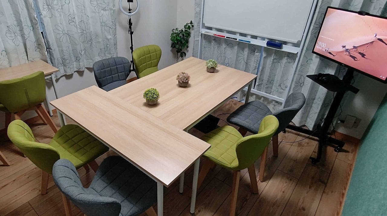 【相模大野駅3分！8名利用可】綺麗な室内！WiFi・大型モニター・ホワイトボード全て無料！ふれあい貸し会議室 相模大野A-セイの写真10