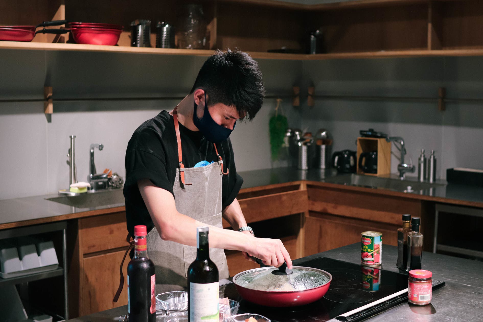 【バラエティ番組や料理番組の撮影実績多数！】300㎡の広々空間にキッチンと控室を揃えた撮影スタジオ の写真9