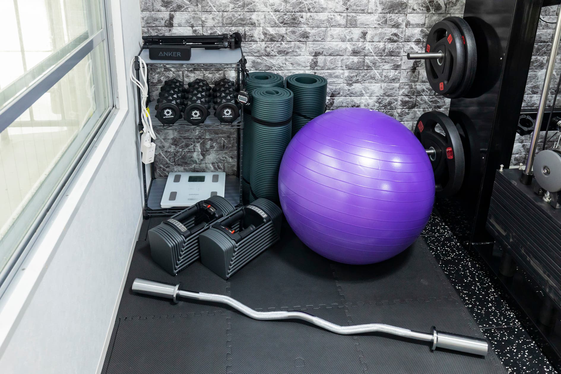 【新大阪駅徒歩5分】新大阪地域最安値！当日予約可能の個室レンタルプライベートジム！全面鏡張！パーソナルにピッタリ！の写真4