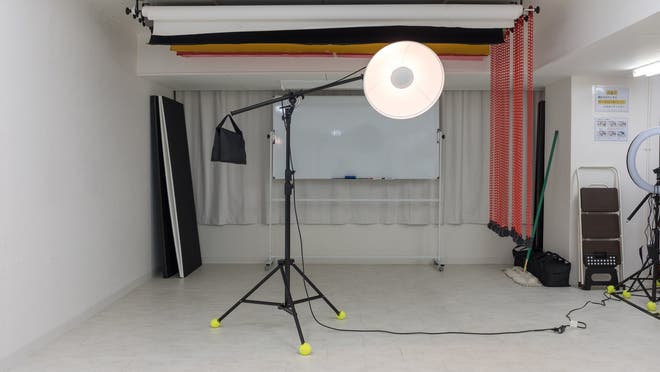 【studio As】9色のバックペーパー&豊富な撮影機材が無料で使えて驚愕の1H/¥4000〜!の写真13