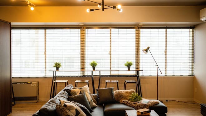 都心からアクセス抜群!15名着席可_路面電車が目の前_清潔モダンな100平米超のお部屋ミニキッチン完備の写真4