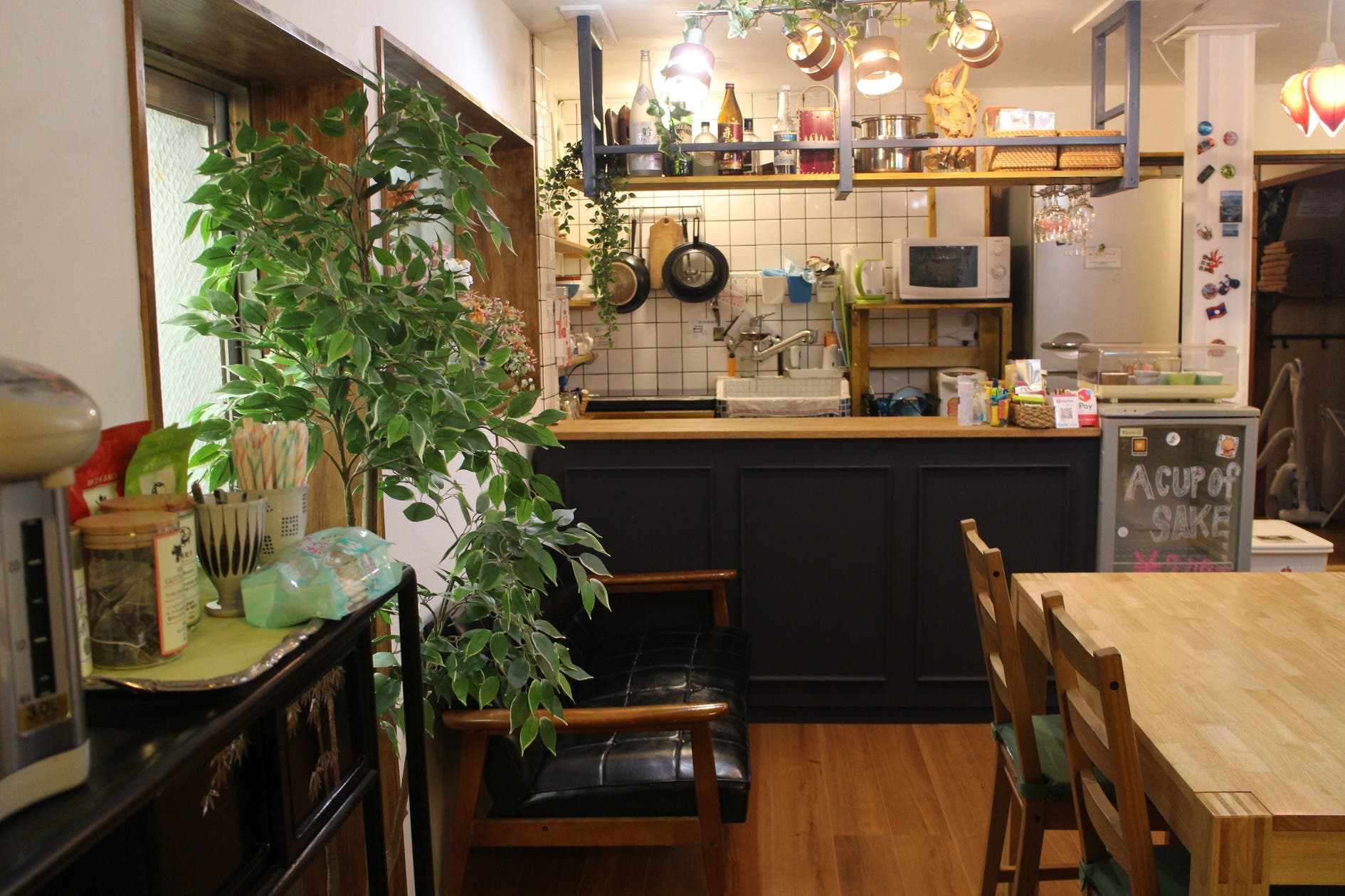 レンタルスペース【ホステル奈(からなし)】ゲストハウスの共有部スペースを貸切り利用の写真9