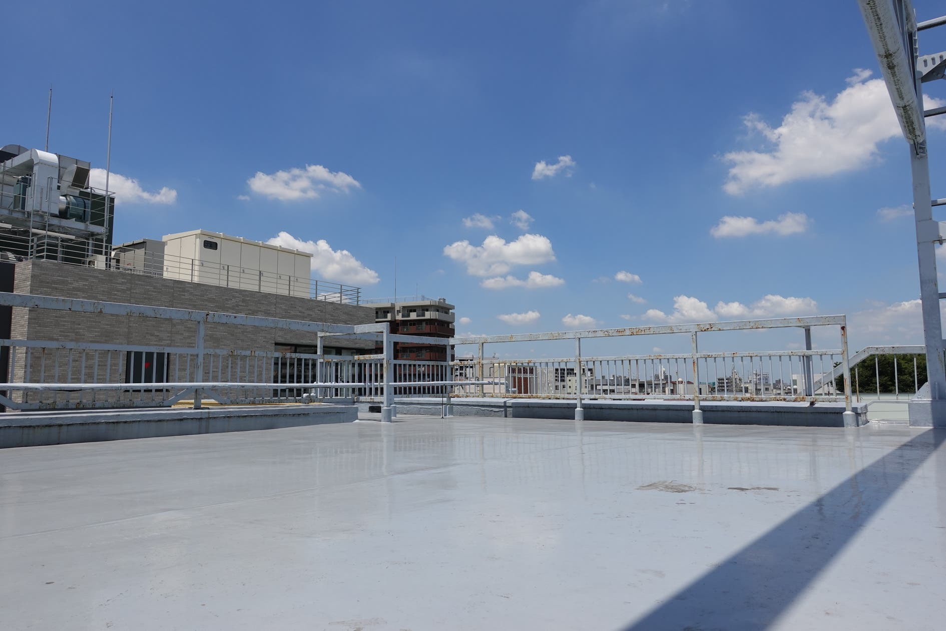 【えこてん】都内最大級の３００㎡以上の屋上スペース！MV撮影、PV撮影、CM・ドラマ撮影に最適です。の写真11