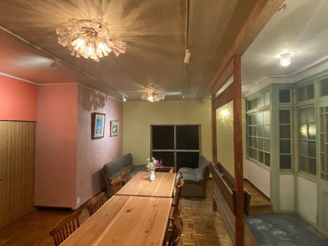 海から徒歩30秒にあり奇跡的に残された大正11年築の木造洋風の元郵便局をリノベーション。の写真8