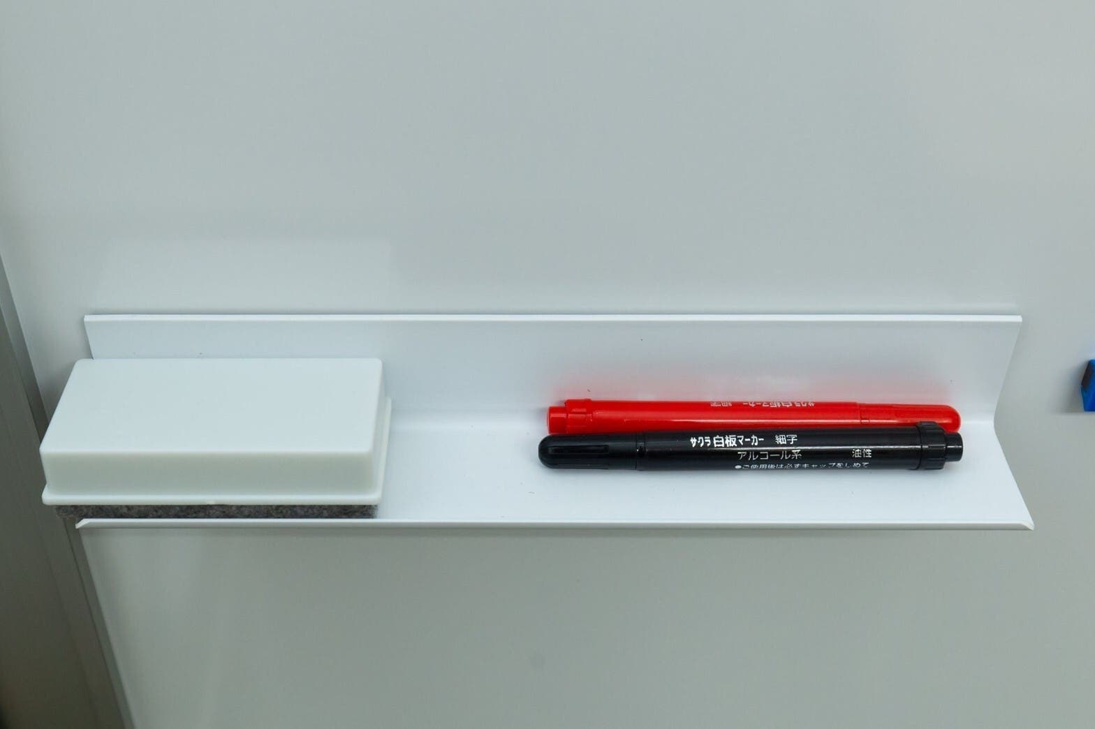 【新宿西口駅5分】個室★6名まで/光回線WiFi📱テレワーク💻会議📚ゲーム🎮/飲食OK🍽/ベンリールーム新宿1の写真17