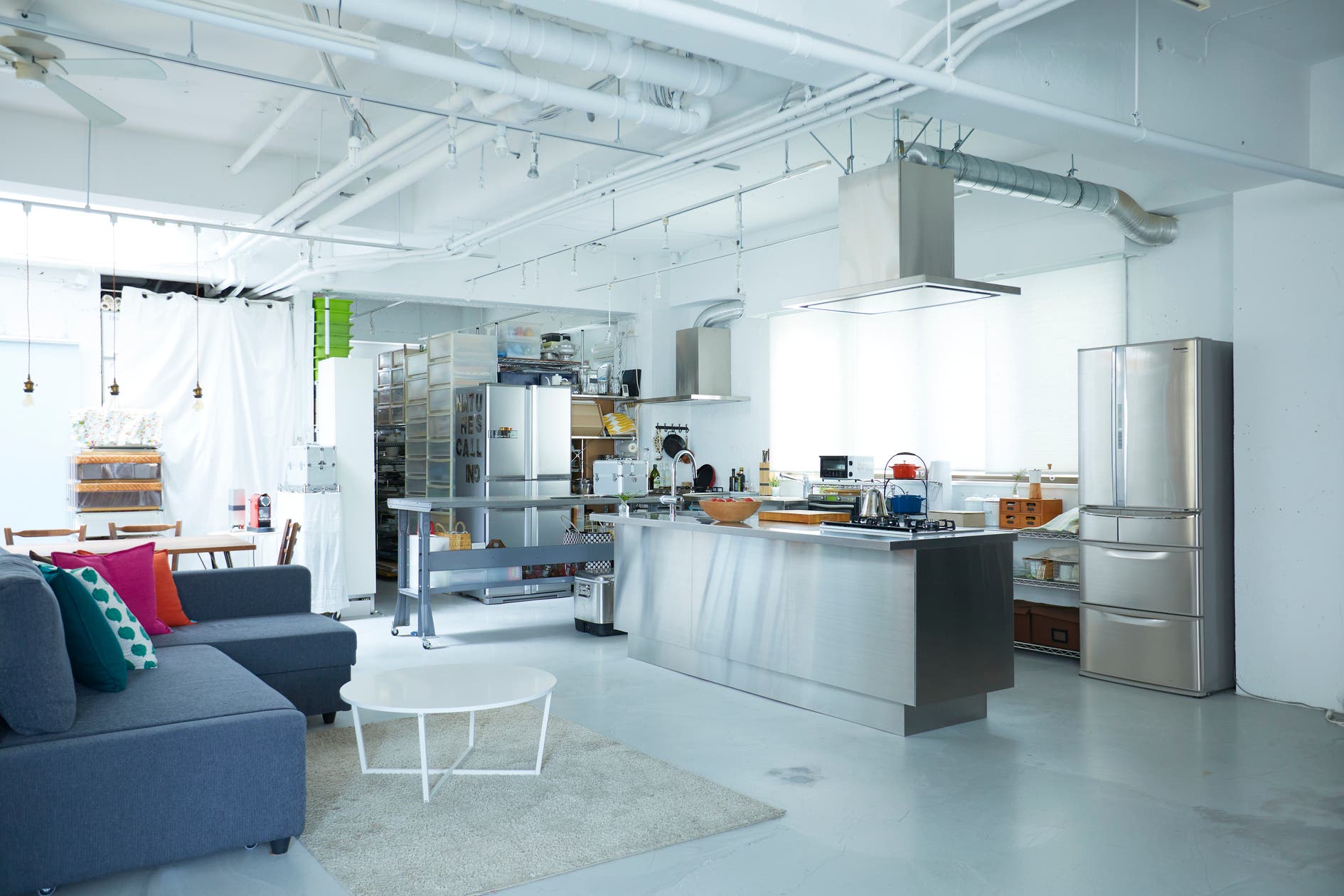 広々ワンフロアのキッチン２台付きスペース！女子会や誕生日会にも。JR三田駅から徒歩５～６分。の写真5