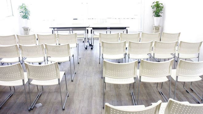 【貸し会議室ソレイユ新宿】 大久保駅徒歩1分!/24人収容可 wifi プロジェクター完備/大きな窓で換気も安心の写真3