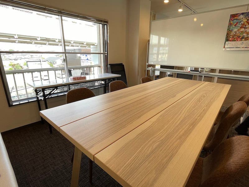 【千葉駅からモノレールですぐ】ダンス用鏡有💃Wi-Fi無料💻レンタルサロンにも♪オープンアームズレンタルスペースの写真6