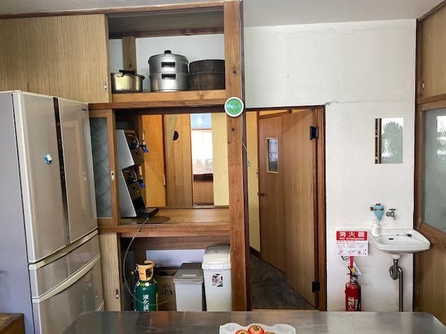 海から徒歩30秒にあり奇跡的に残された大正11年築の木造洋風の元郵便局をリノベーション。の写真14