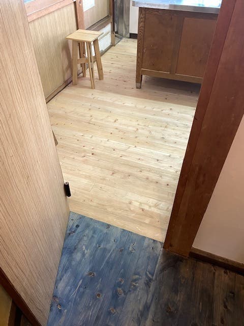 海から徒歩30秒にあり奇跡的に残された大正11年築の木造洋風の元郵便局をリノベーション。の写真16