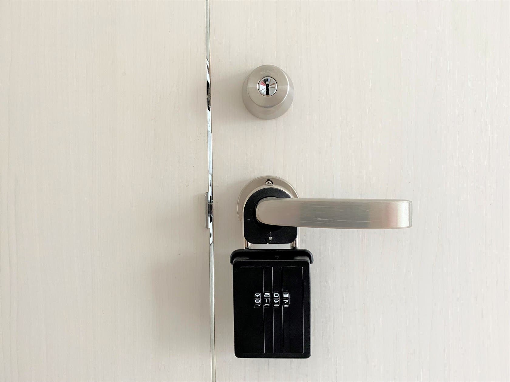 JR福山駅東口より徒歩８分！完全個室のため、ZOOM会議、リモートワーク、セミナー会場に最適！の写真10