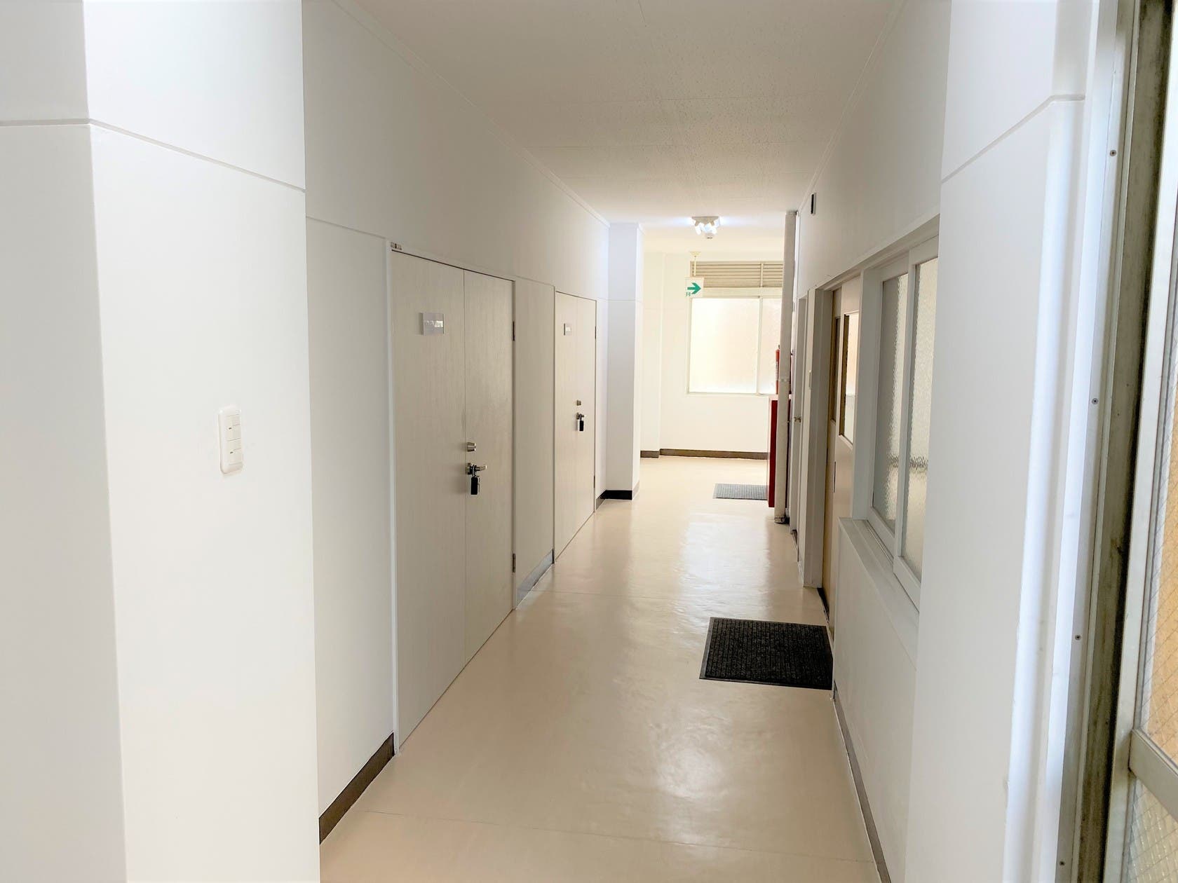 JR福山駅東口より徒歩８分！完全個室のため、ZOOM会議、リモートワーク、セミナー会場に最適！の写真9