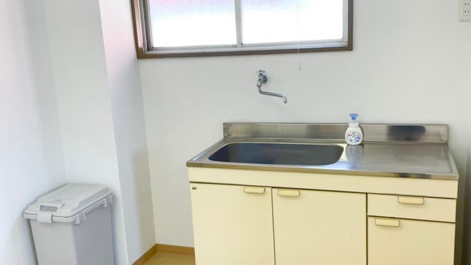 トイレ完備!敷地内に駐車スペース有!約60㎡の広々空間!の写真7