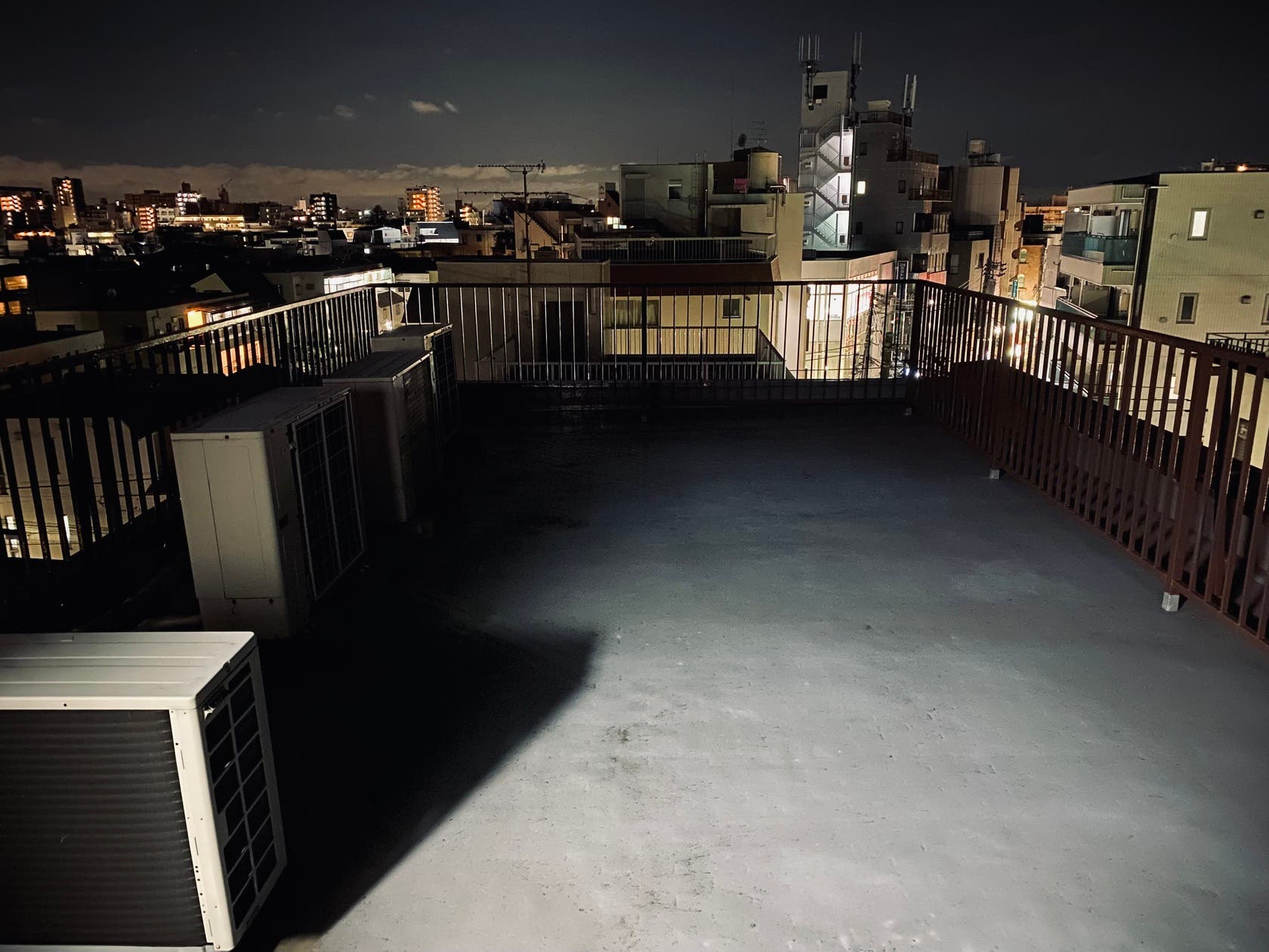 新宿・中野が見える屋上の写真5