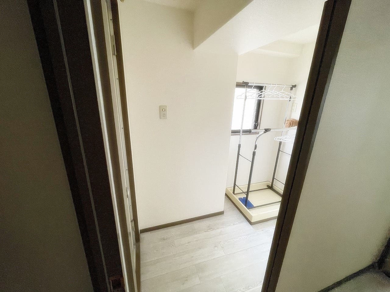 【広々45㎡】完全個室の全面鏡張｜ダンス練習ができる【24時間営業】神戸御影の当日予約可能のレンタルダンススタジオの写真11