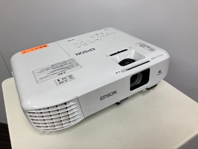 【東銀座駅1分・銀座駅5分】最大収容人数12名のおしゃれなカフェ風会議室✨プロジェクター完備✨研修・面接・商談・勉強会にの写真6