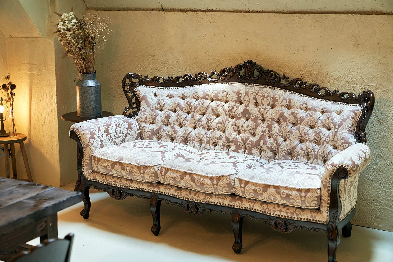 STUDIO67 Lumos 豊島園駅 徒歩5分 アンティーク家具に囲まれたシックで自然光の入るスタジオの写真5