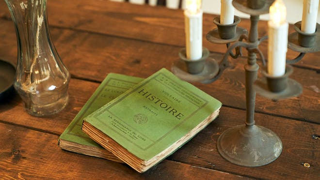 STUDIO67 Lumos 豊島園駅 徒歩5分 アンティーク家具に囲まれたシックで自然光の入るスタジオの写真6