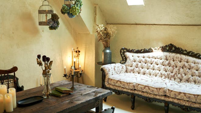 STUDIO67 Lumos 豊島園駅 徒歩5分 アンティーク家具に囲まれたシックで自然光の入るスタジオの写真7