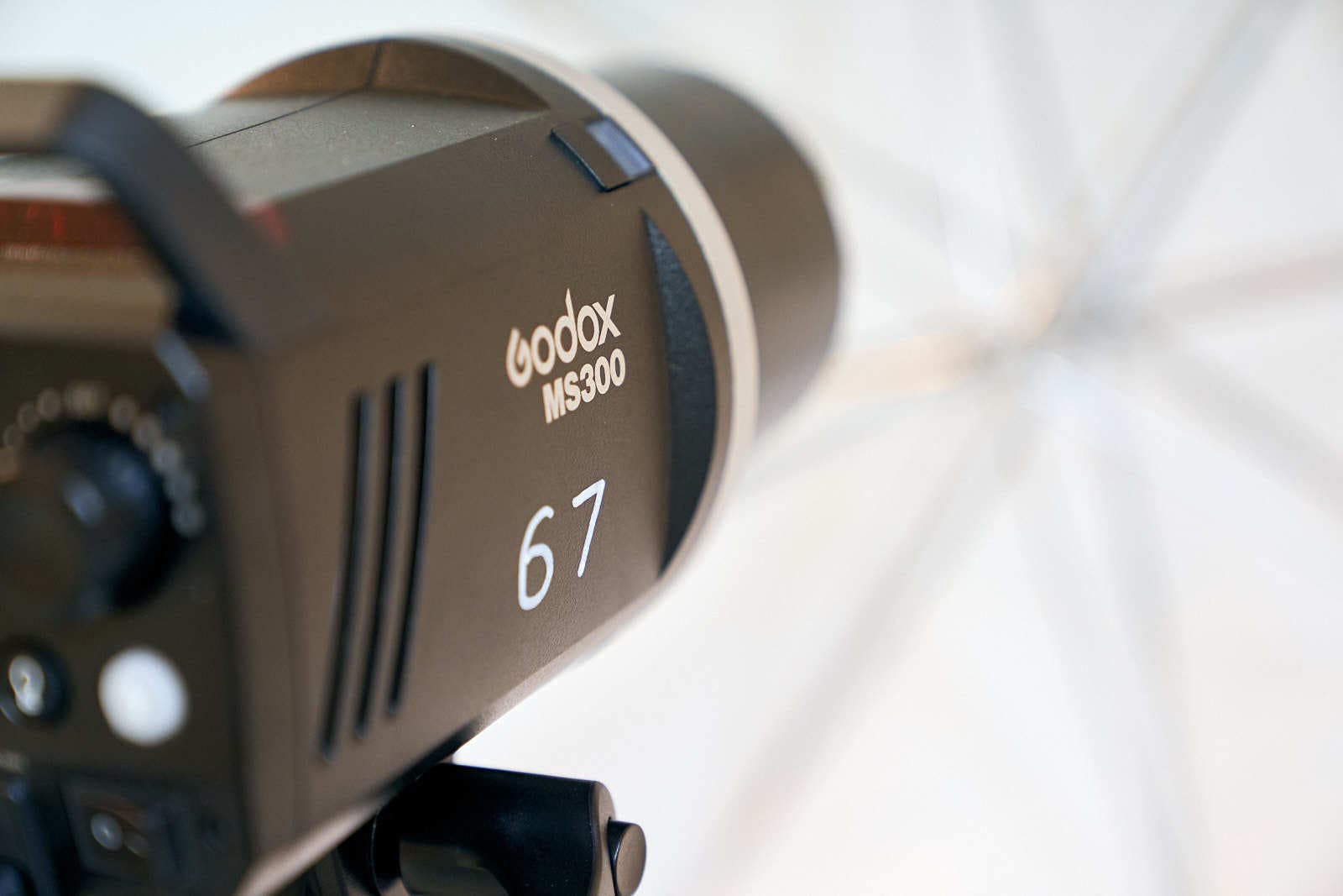 STUDIO67 Lumos 豊島園駅 徒歩5分 アンティーク家具に囲まれたシックで自然光の入るスタジオの写真26