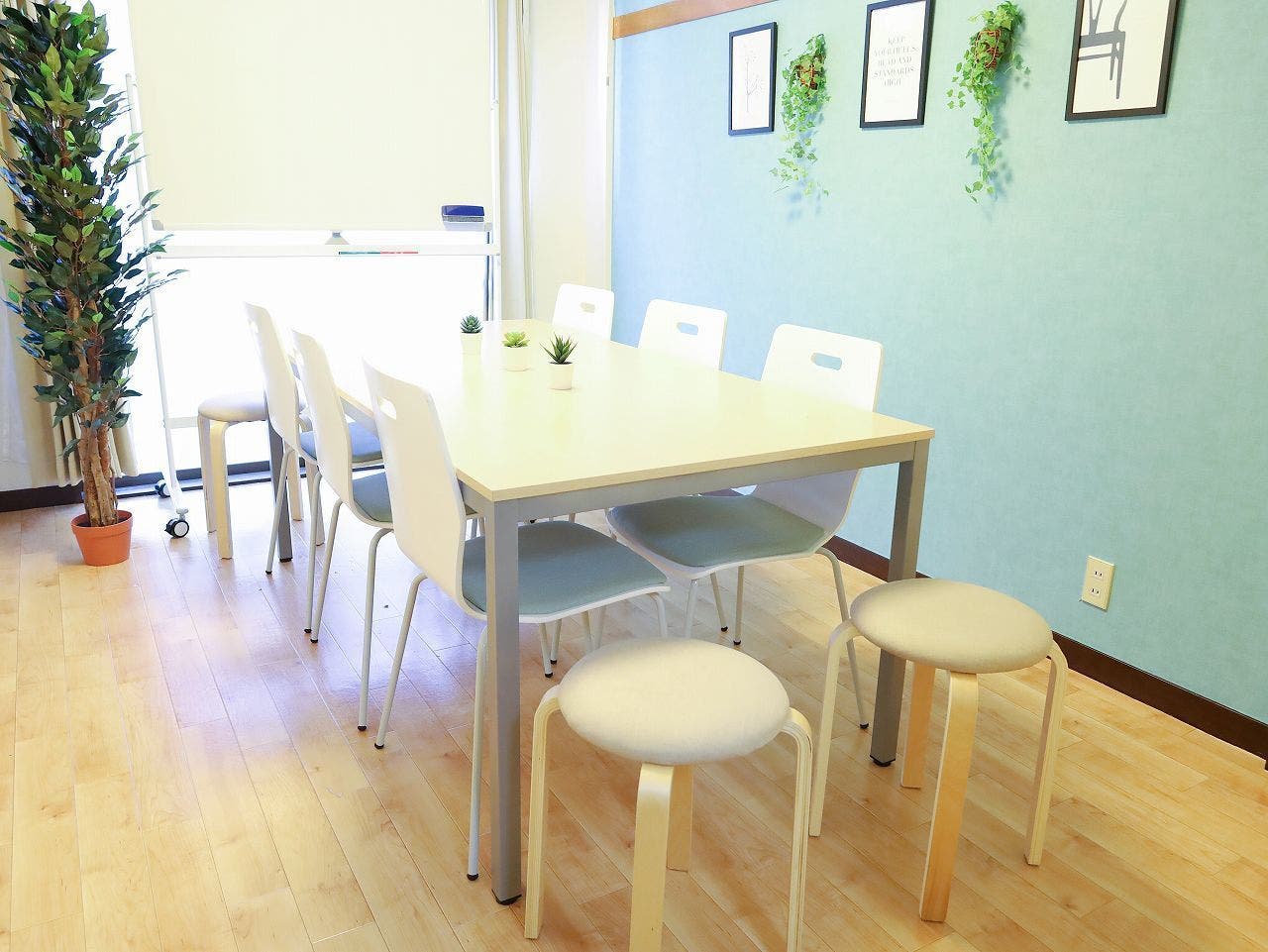 【自由が丘駅7分！10名利用可！】綺麗な室内！WiFi・プロジェクター・ホワイトボード全て無料！ふれあい貸し会議室 自由が丘Bの写真10