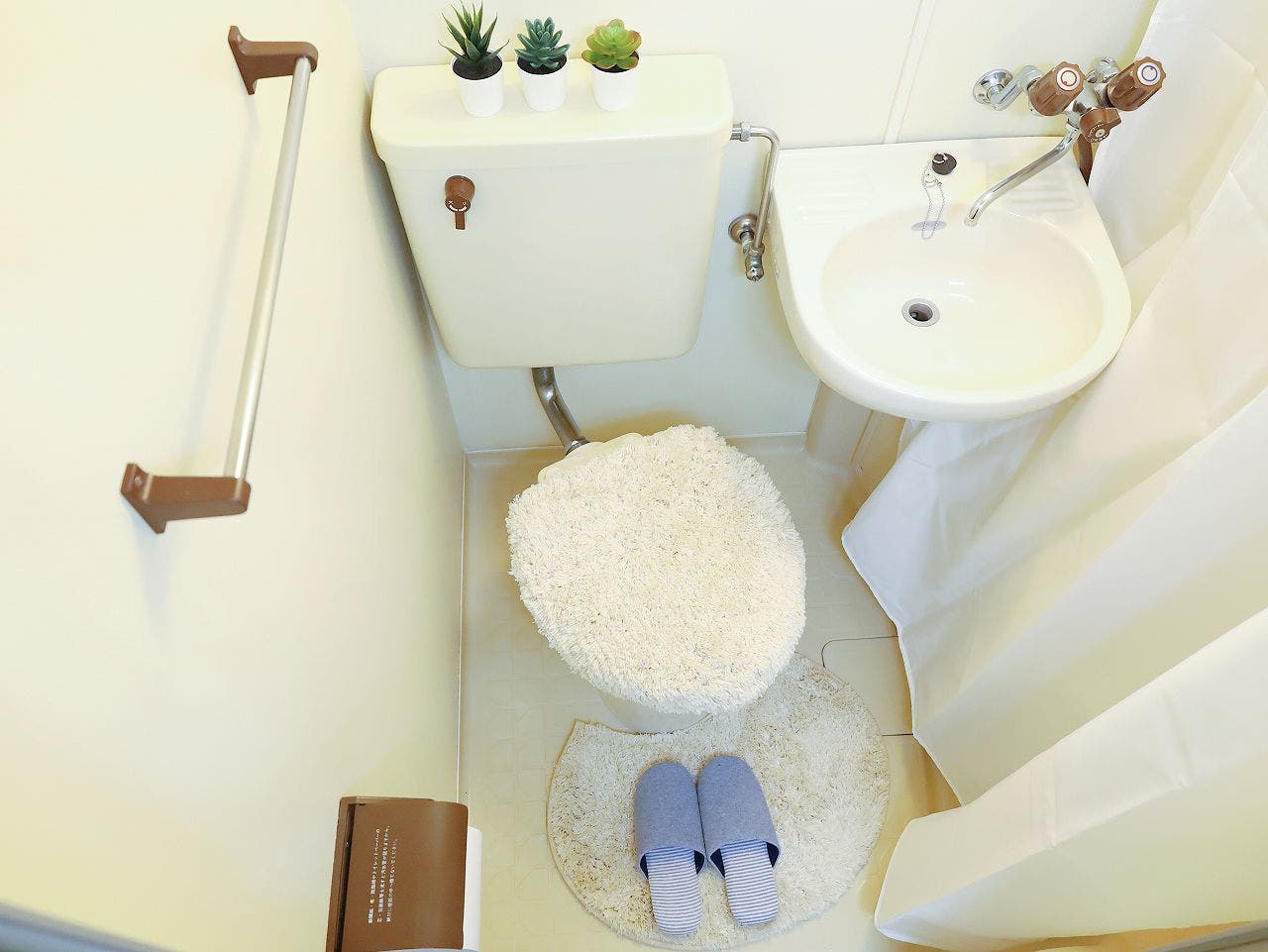 【自由が丘駅7分！10名利用可！】綺麗な室内！WiFi・プロジェクター・ホワイトボード全て無料！ふれあい貸し会議室 自由が丘Bの写真13