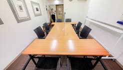 【24時間利用可】NURO光☆茅場町駅すぐの会議室!/ホワイトボード/21型モニター/プロジェクター/ボードゲームもあります!の写真2