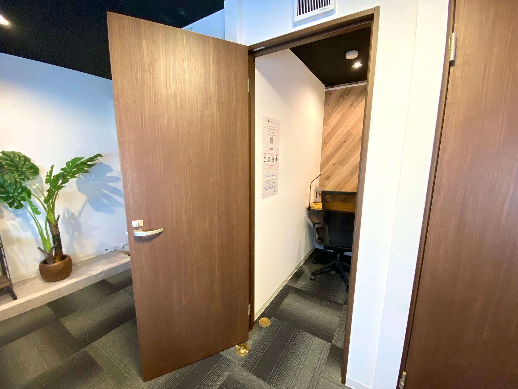 ★NEW★【駒込2分】ドア付き1人用個室ブース。Zoom会議、PC作業、動画撮影、勉強等。超高速WIFI 2Gbps（A-1）の写真8
