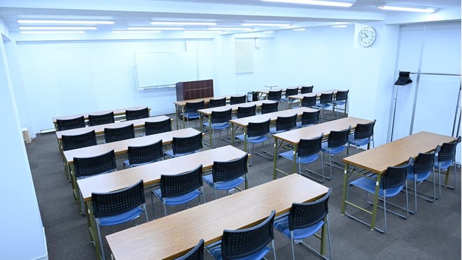 【御茶ノ水】駅チカ、好立地の貸会議室! (RoomA:36名)の写真1