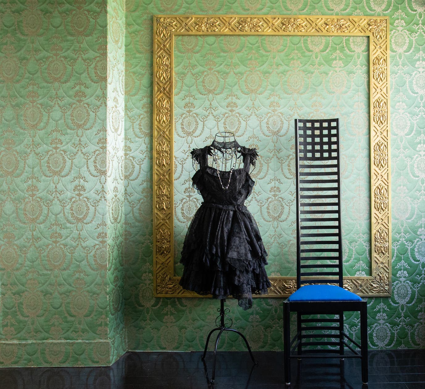 【フォーススタジオ】印象深い大型アーチ ゴシック調アンティーク壁面装飾で人気！TVや雑誌の撮影実績多数！の写真17