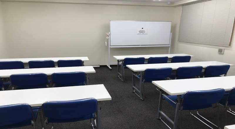 【池袋駅】小人数にピッタリ！控室としてもおすすめの会場（RoomB:21名）