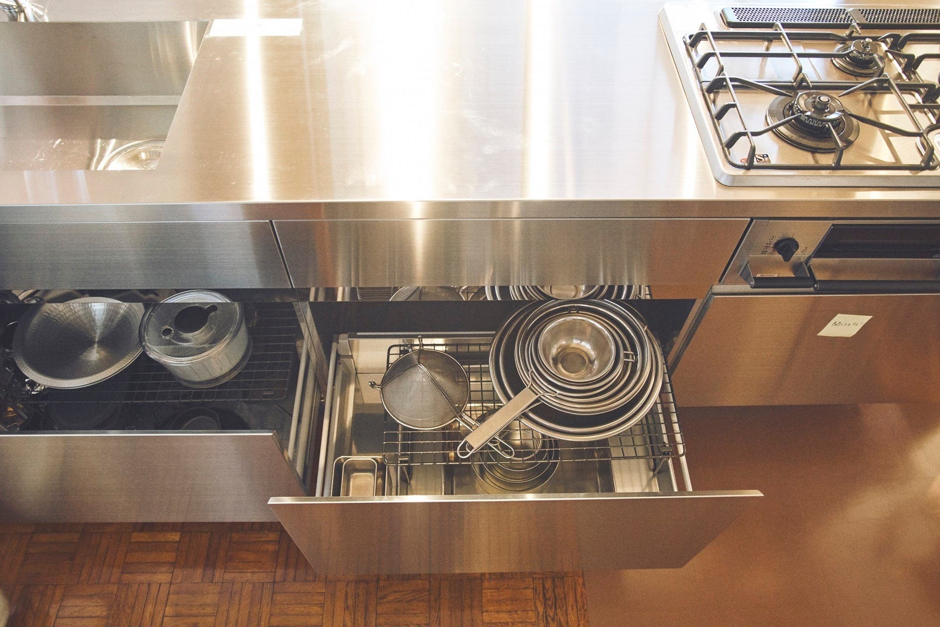 【明治神宮前〈原宿〉、明治通り沿い】NEW OPEN！名作ヴィンテージマンション ビラビアンカの自然光キッチンスタジオの写真19