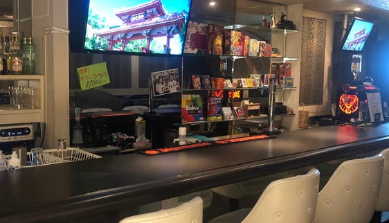 赤坂駅から徒歩5分のバーの写真1