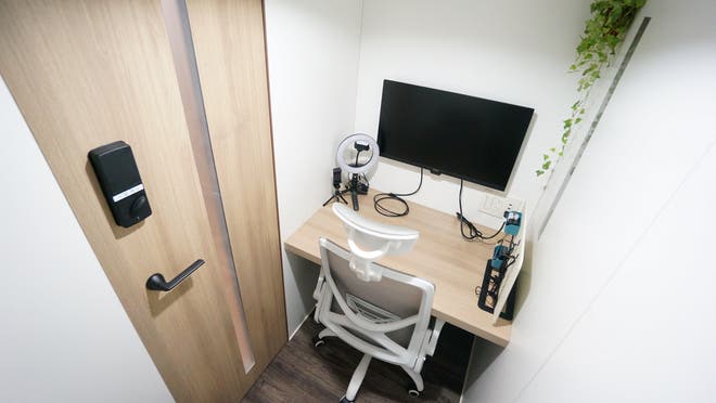 <個室型ワークブース鶴見No.13>京急鶴見駅徒歩2分🚃完全個室⭐️24H⏰Wi-Fi📶モニター🖥️テレワーク/ZOOM/自習の写真3