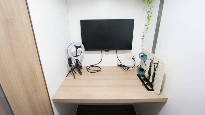 <個室型ワークブース鶴見No.13>京急鶴見駅徒歩2分🚃完全個室⭐️24H⏰Wi-Fi📶モニター🖥️テレワーク/ZOOM/自習の写真2