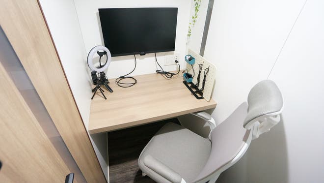 <個室型ワークブース鶴見No.13>京急鶴見駅徒歩2分🚃完全個室⭐️24H⏰Wi-Fi📶モニター🖥️テレワーク/ZOOM/自習の写真4