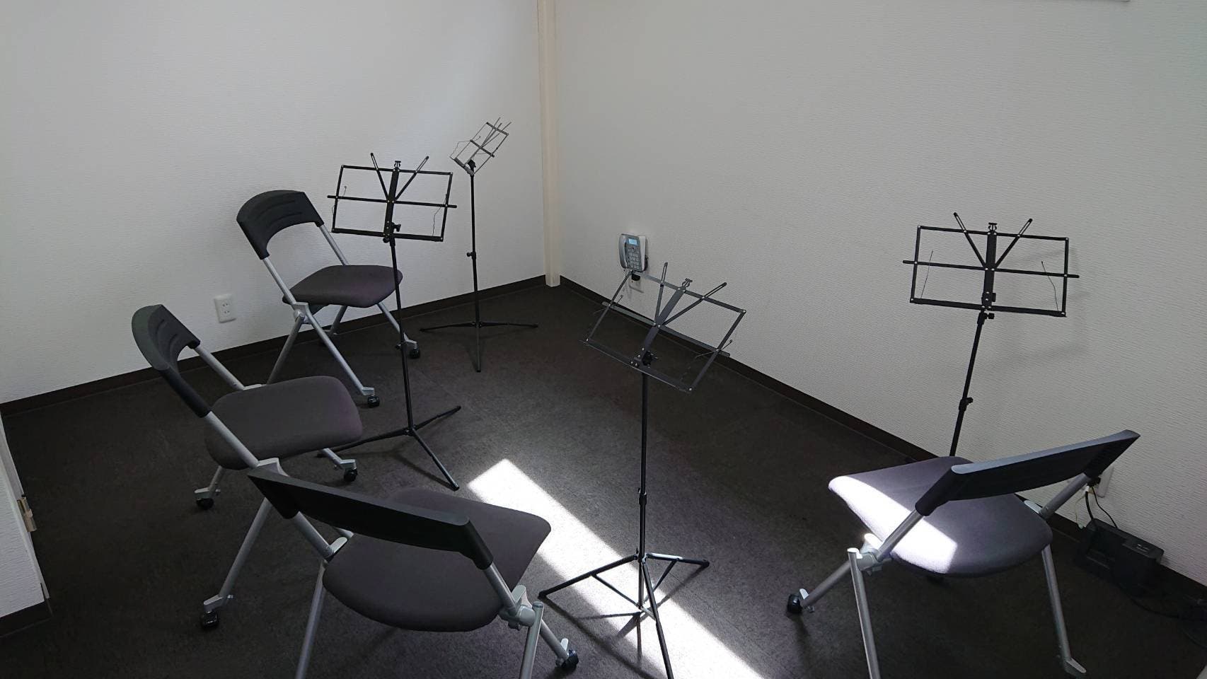 【天六駅徒歩3分】Wi-Fi・ホワイトボード・モニター・譜面台など全て無料！最大着席人数6名！ビジネスや音楽練習での利用可！の写真20