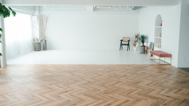 広さ200平米 天井高3mの南向き一面に窓がある自然光が明るい大阪レンタルスタジオRoom01の写真11