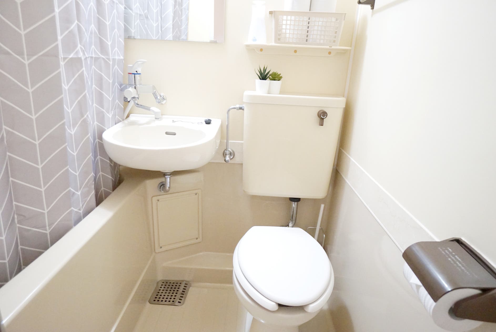 【マイスぺ２４四ツ橋スペース】★NEW 貸会議室8名可★四ツ橋駅3分 西大橋駅3分★高速WiFi★40型TV★1階ゴミ捨て可の写真14