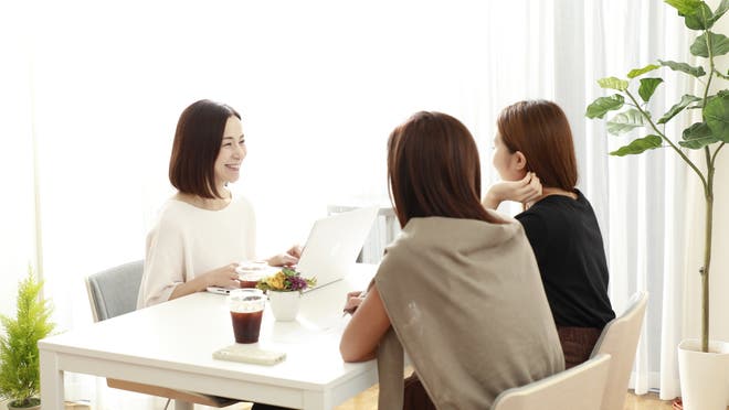 駅近3分1階/照明三脚無料(一部)/160×80㎝鏡/コンビニ2分100均4分/NURO光/物撮・講座・ロケ準備室/朝6時~OKの写真2