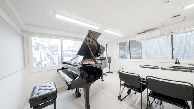 【渋谷徒歩3分】渋谷ホール&スタジオ401:YAMAHAグランドピアノ常設の音楽スタジオ【Wifi完備 駐車場付き】の写真1