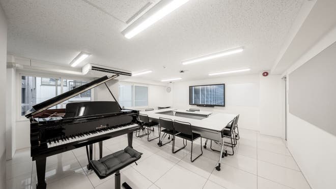 【渋谷徒歩3分】渋谷ホール&スタジオ402:BECHSTEINグランドピアノ常設の音楽スタジオ【Wifi完備 駐車場付き】の写真1