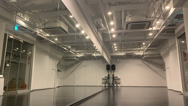 【高田馬場駅1分】超駅近🚶|地域最安|約60平米|鏡15.5m|バレエバー|清潔感有|毎日清掃🧹|楽器可🎸|レンタルスタジオの写真4