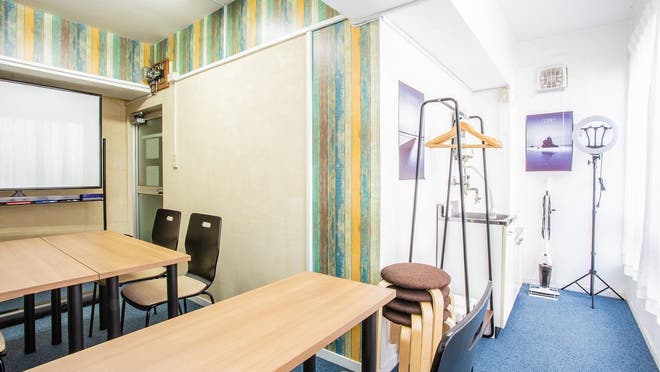 【飯田橋駅3分!10名利用可】綺麗な室内!WiFi・プロジェクター・ホワイトボード全て無料!土足可!ふれあい貸し会議室 飯田橋Aの写真8