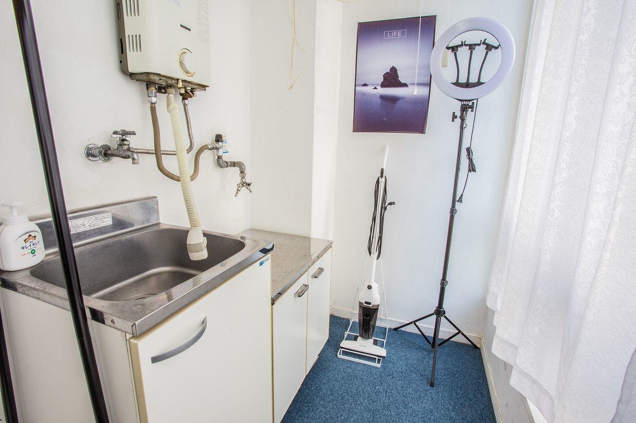 【飯田橋駅3分！10名利用可】綺麗な室内！WiFi・プロジェクター・ホワイトボード全て無料！土足可！ふれあい貸し会議室 飯田橋Aの写真12