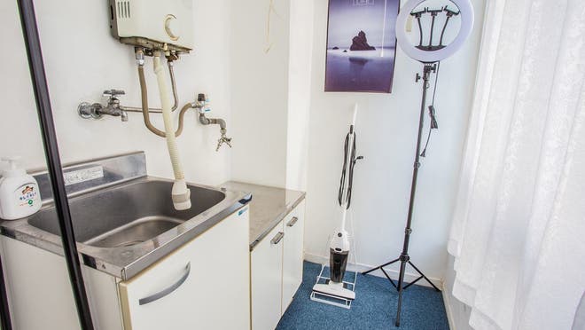 【飯田橋駅3分!10名利用可】綺麗な室内!WiFi・プロジェクター・ホワイトボード全て無料!土足可!ふれあい貸し会議室 飯田橋Aの写真12