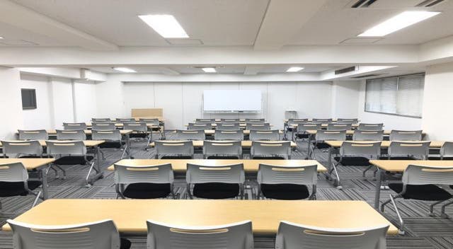 ＜新横浜駅4分！新横浜ホール　 第9会議室　 収容人数63名様＞