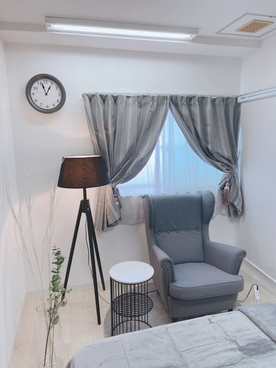 【都立大学駅前】アクセス抜群！無料高速Wi-Fi！配信や撮影にも対応したおしゃれな完全個室スタイリッシュサロンの写真9