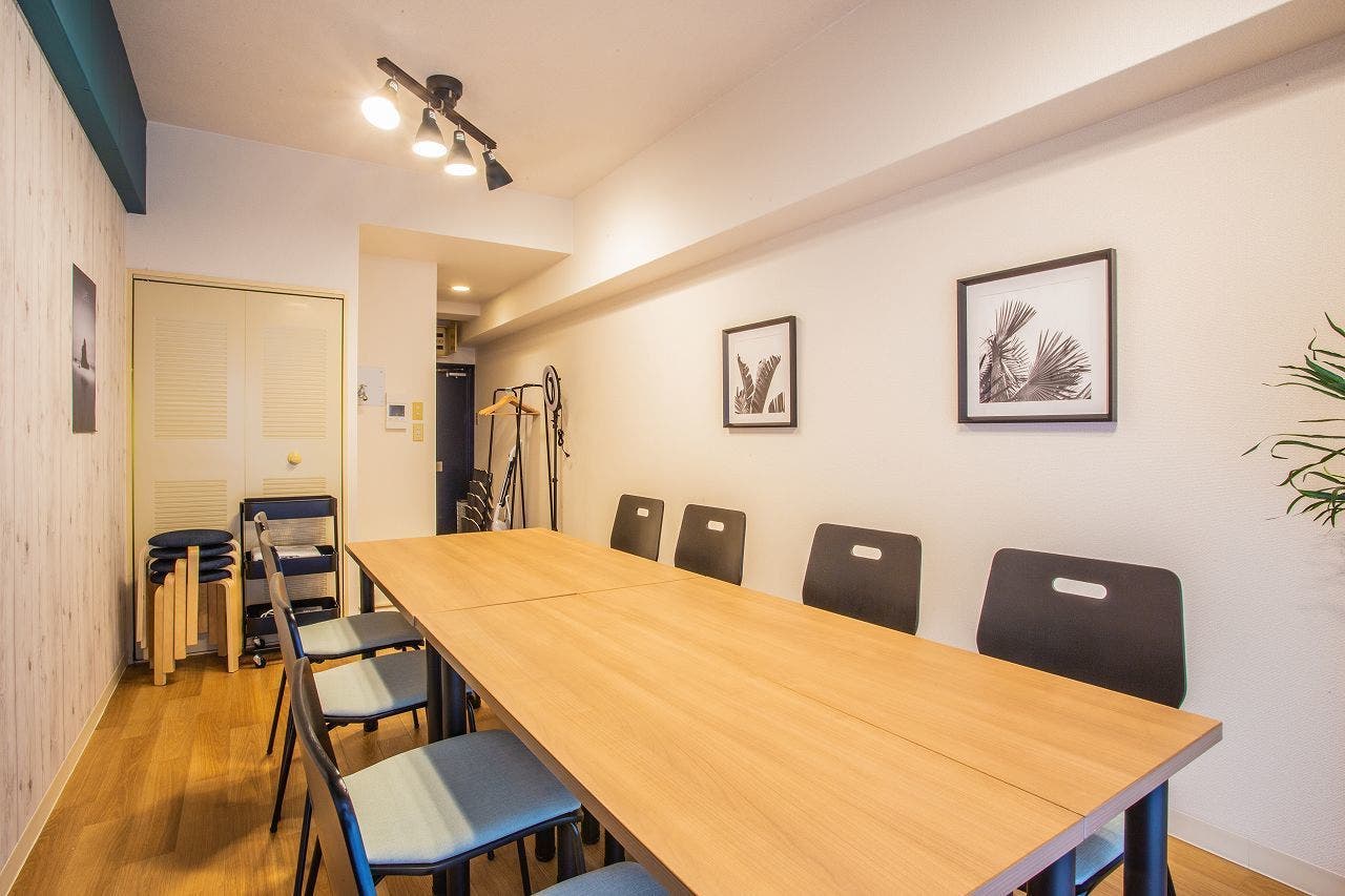 【肥後橋駅3分！12名利用可！】綺麗な室内！WiFi・プロジェクター・ホワイトボード全て無料！ふれあい貸し会議室 肥後橋Aの写真3